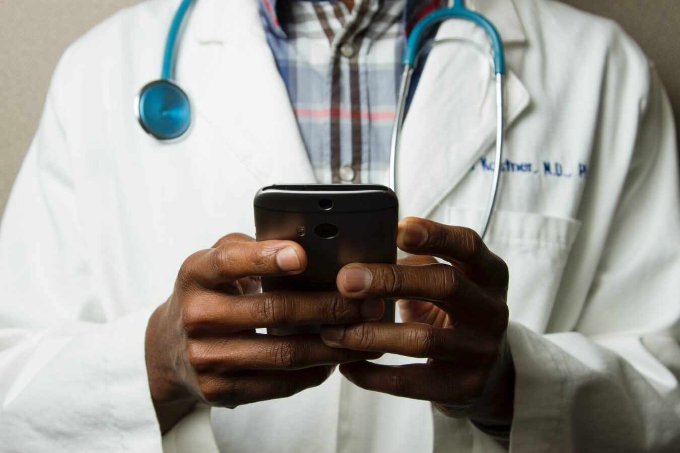 7 Best Patient Communication Tools for Modern Practices
