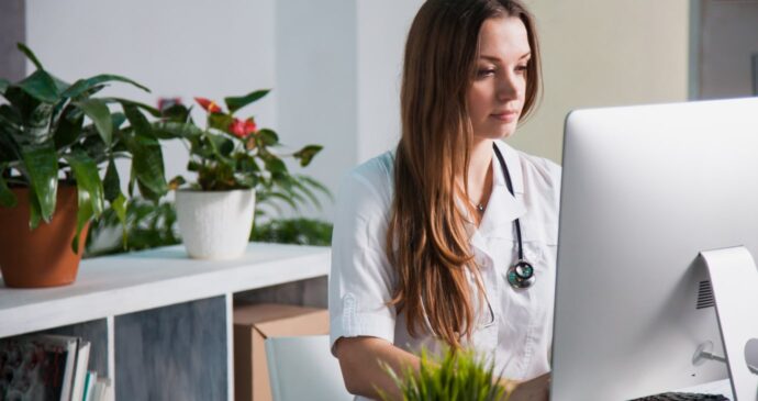 Communication in Healthcare: Importance, Types & Tips